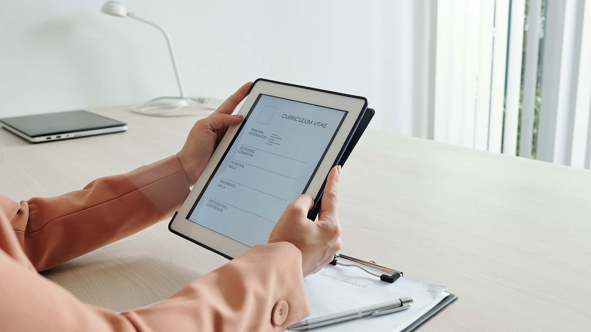 Descubre las mejores herramientas para tu CV Digital | AddYou